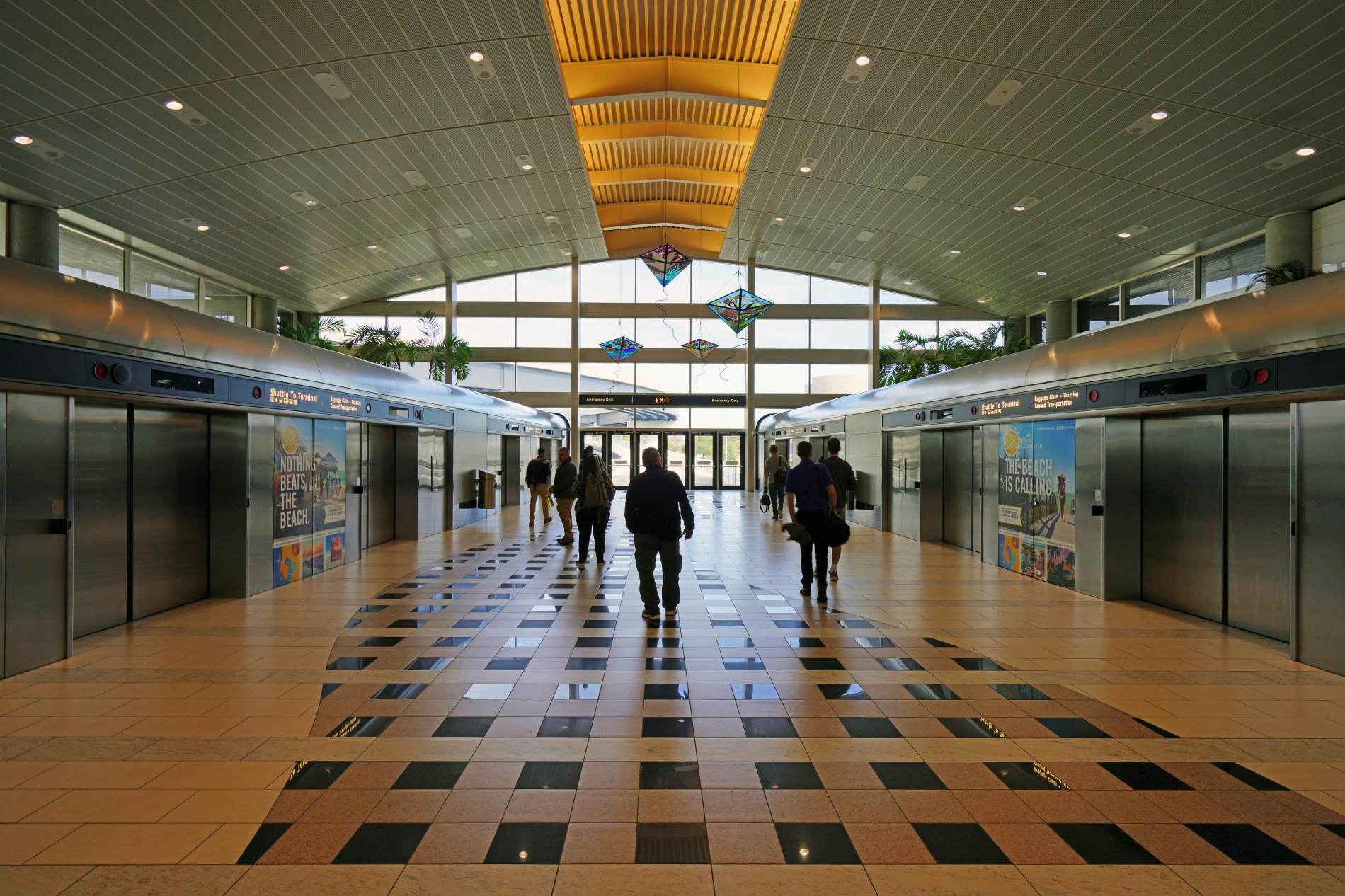 Tampa International Airport Parking | TPA Parking from $4.00