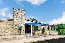 Reserve parking at Delta by Marriott Indianapolis Airport